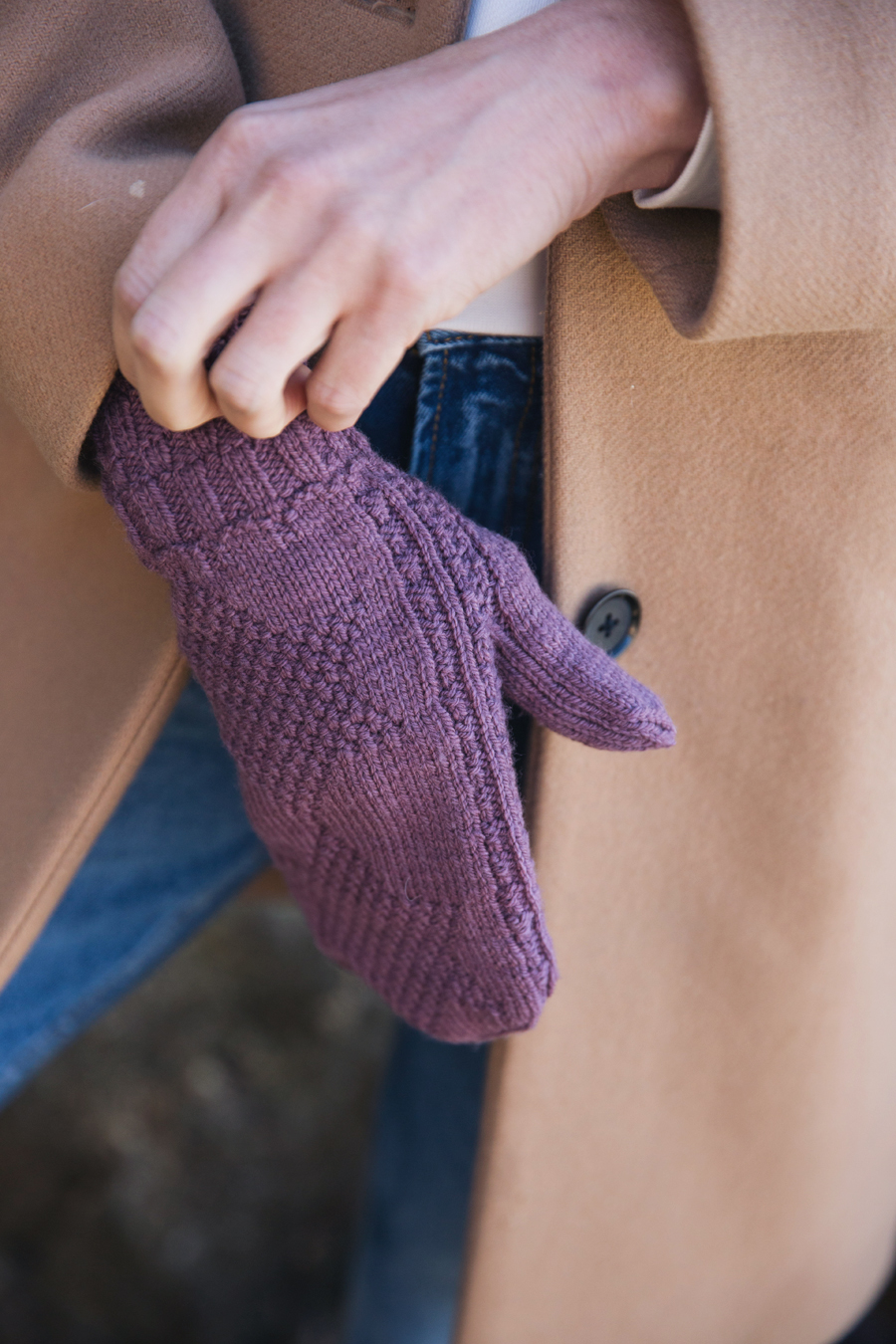 Humber Star Mitten Pattern - Knitting Traditions