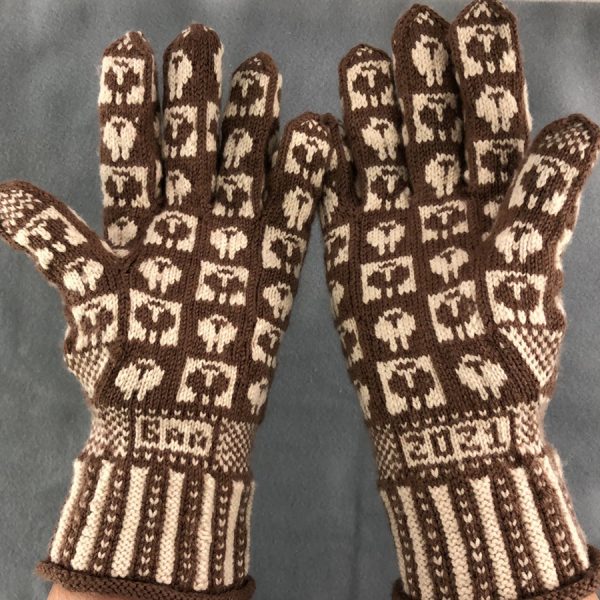 Sheep Sanquhar Gloves Pattern - Knitting Traditions